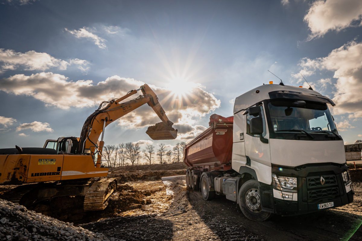 Location de véhicules et engins TP - SOCOVATP